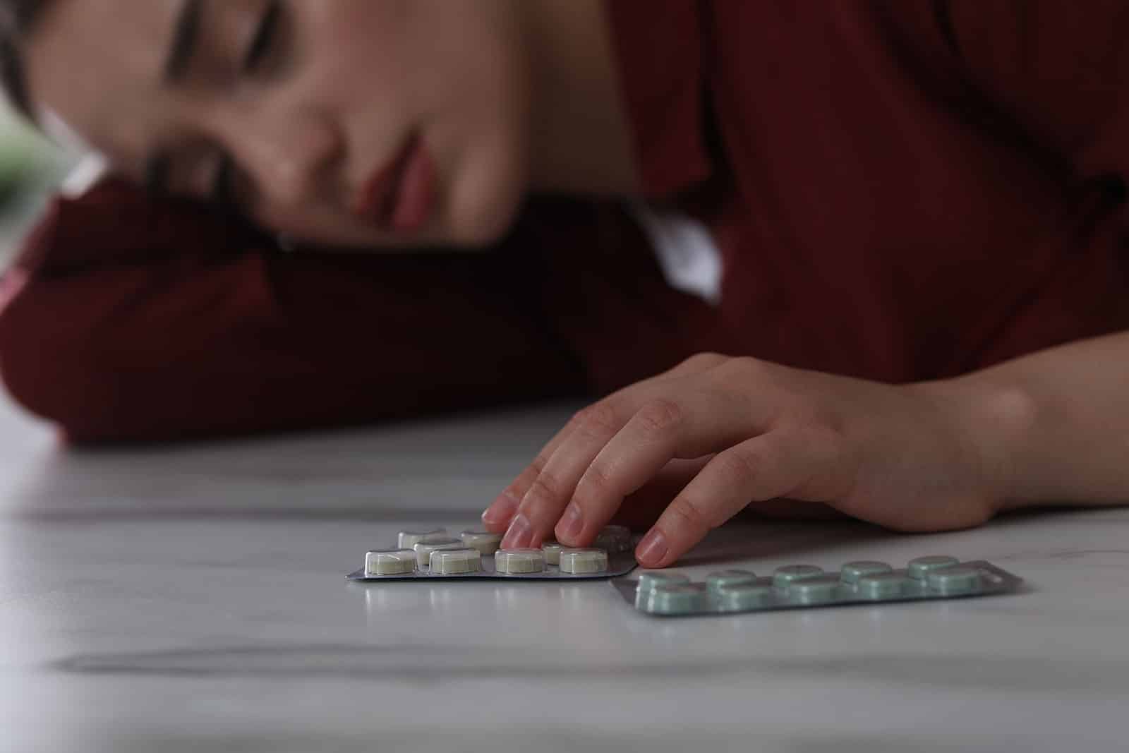 Signs Your Antidepressant Dose Is Too Low or Too High - Illinois ...