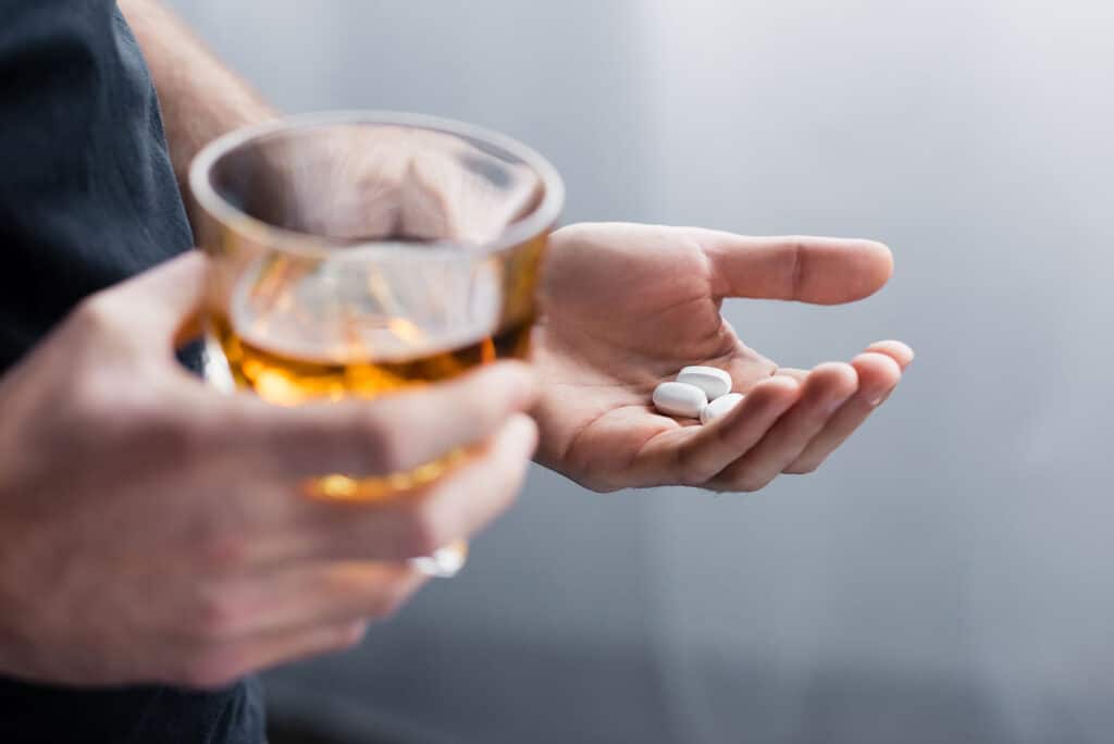 What Happens if You Take Ibuprofen With Alcohol? - Illinois Recovery Center
